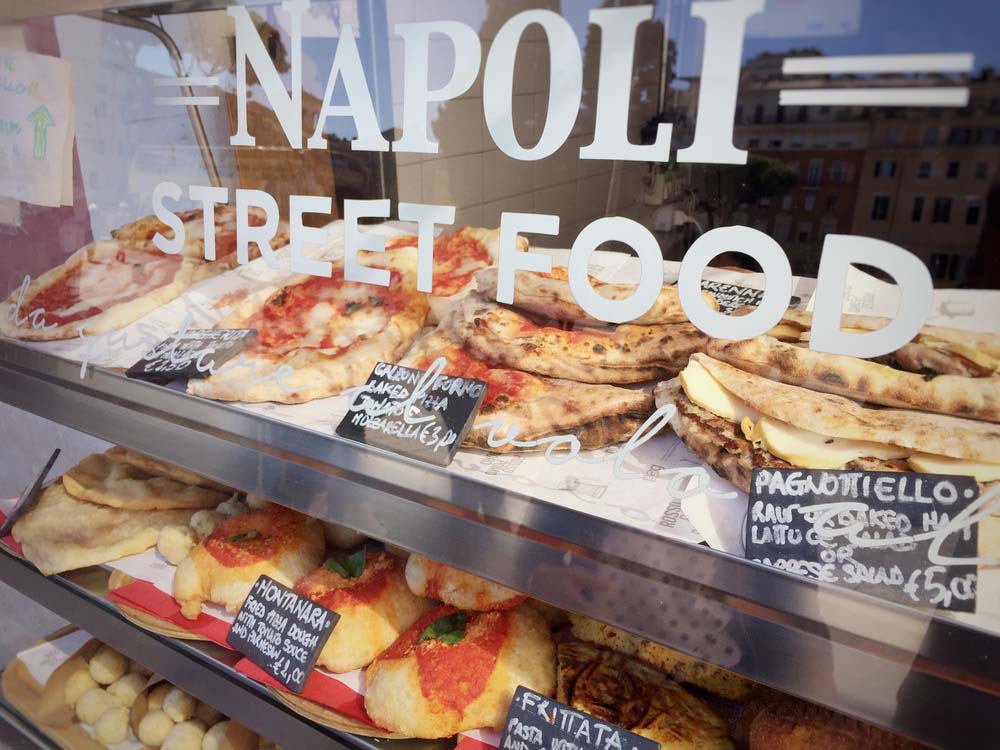 Top pizzas in Naples | Insight Guides Blog