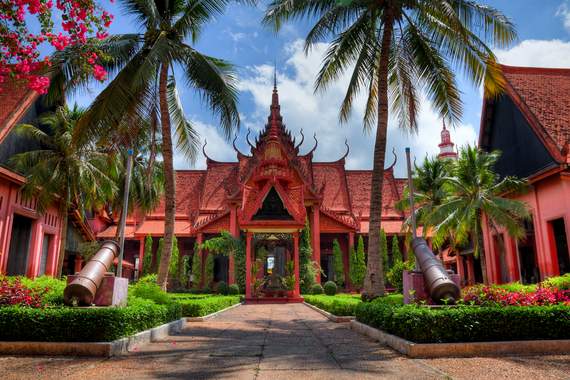 Cambodia’s Beaches and Temples | Insight Guides