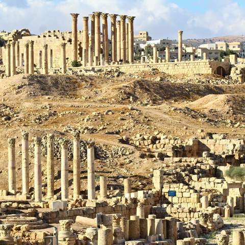 8-day Jordan trip with Wadi Rum, city of Petra, the Dead Sea and Aqaba