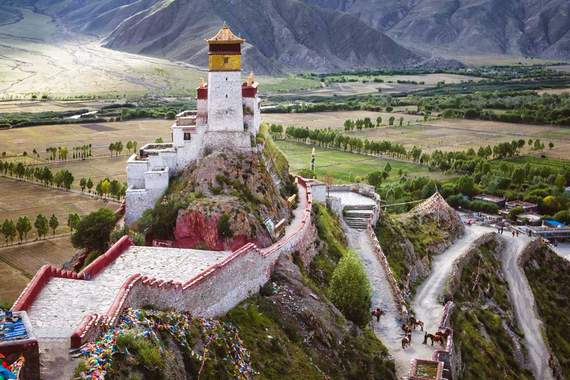 Tantalising Tibet | Insight Guides