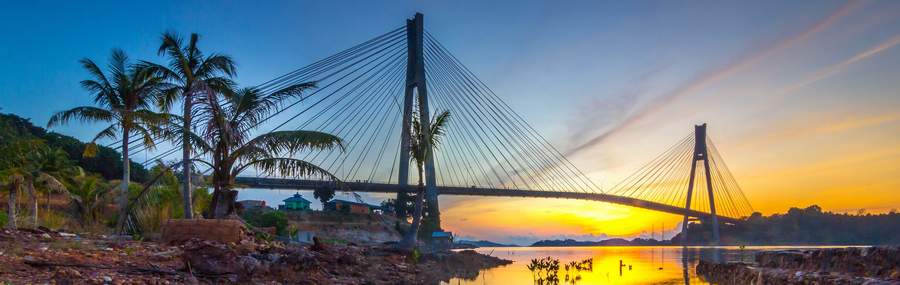 Honeymoon in Indonesia | Cruise up the Rungan River in Borneo, before ...