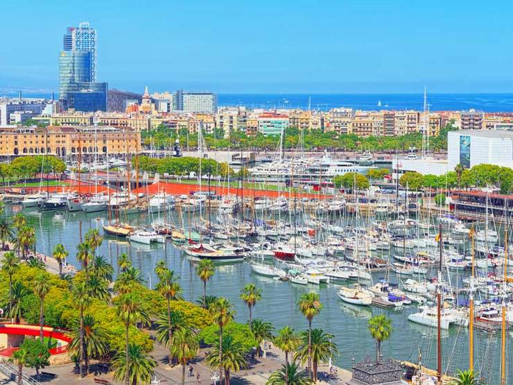 The Waterfront and Poble Nou | Holidays by Insight Guides | Discover ...