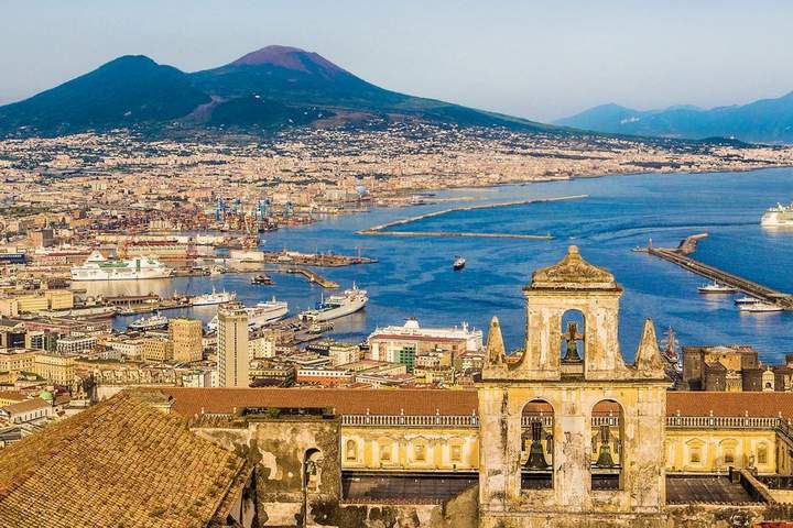 Highlights of Italy - Rome, Amalfi Coast, Cinque Terre and more ...