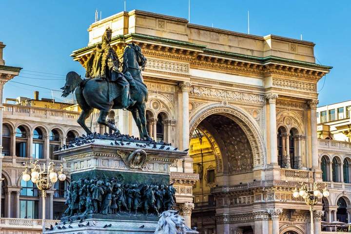 Highlights of Italy - Rome, Amalfi Coast, Cinque Terre and more ...