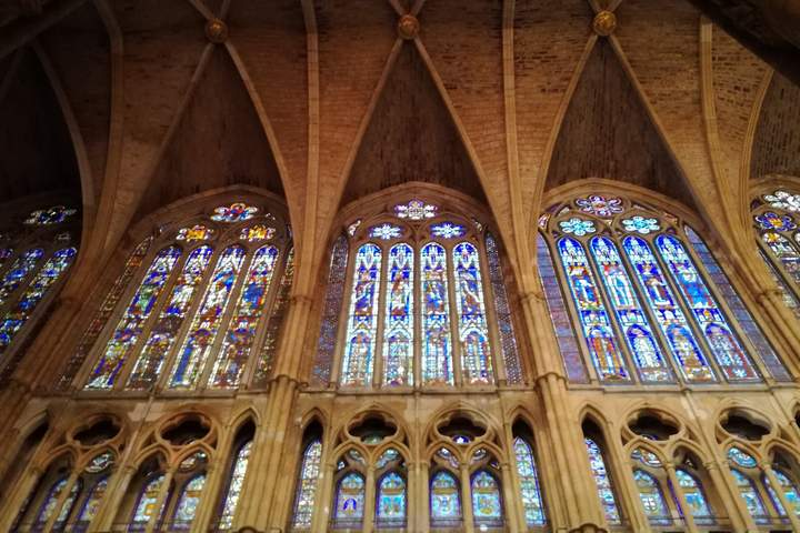 Wonders of the North: A Spanish Adventure from Barcelona to Madrid ...