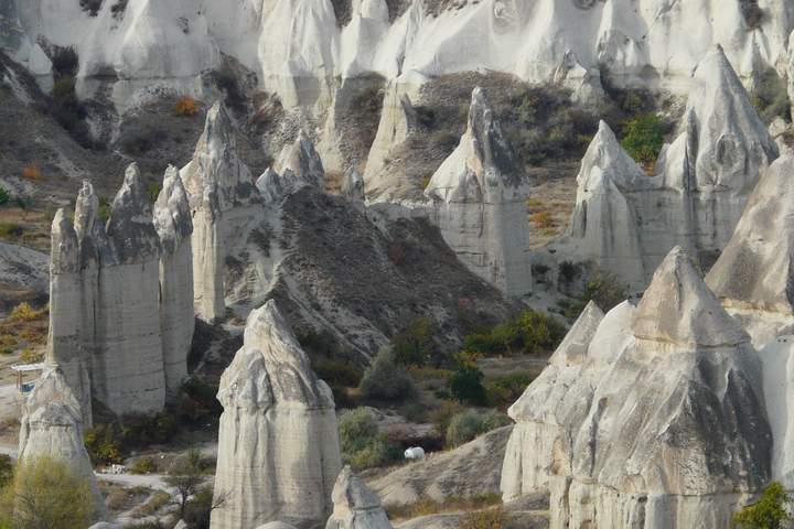 Hiking in the valleys of Cappadocia | Insight Guides