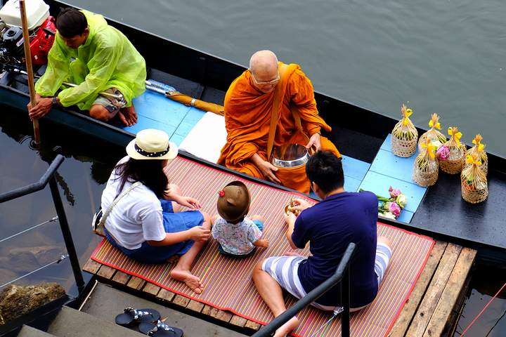 Thailand Temples and Beachside Tour | Insight Guides