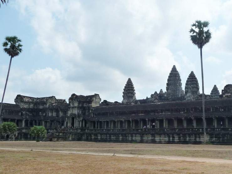 The Building Of Angkor cultural features - Famous Cultural Features in ...